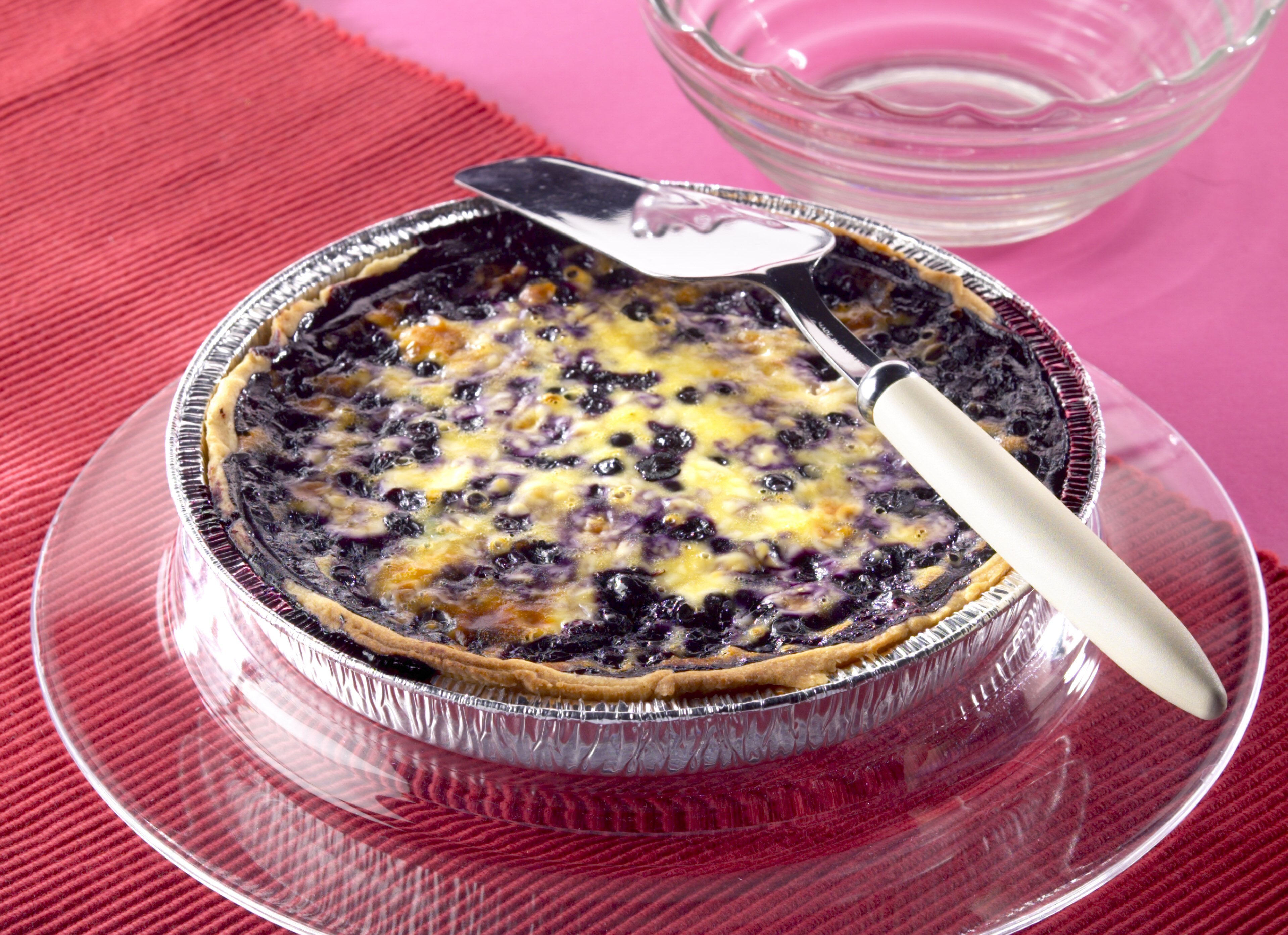 Mustikkapiirakka kermaviilillä | Myllyn Paras