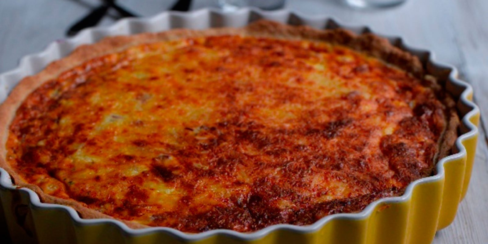 Kasvispiirakka yrttisellä makupohjalla | Myllyn Paras