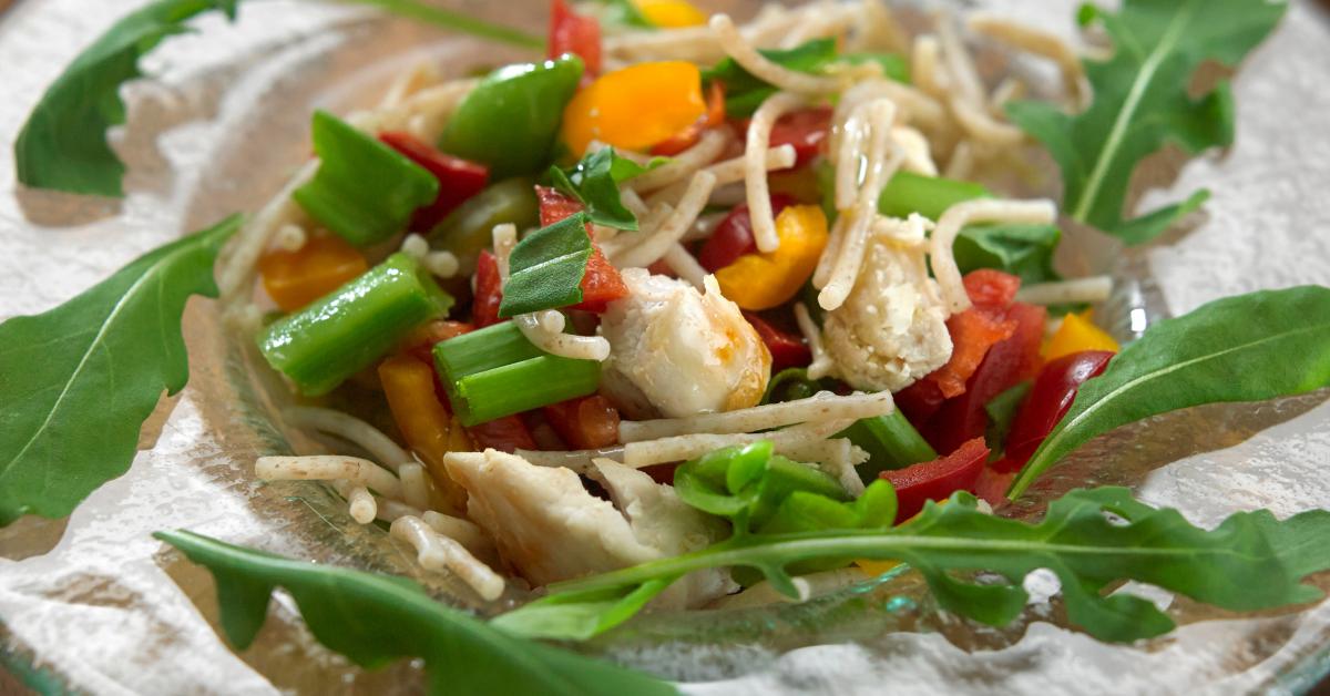 Raketti Spagetti -kanasalaatti | Myllyn Paras